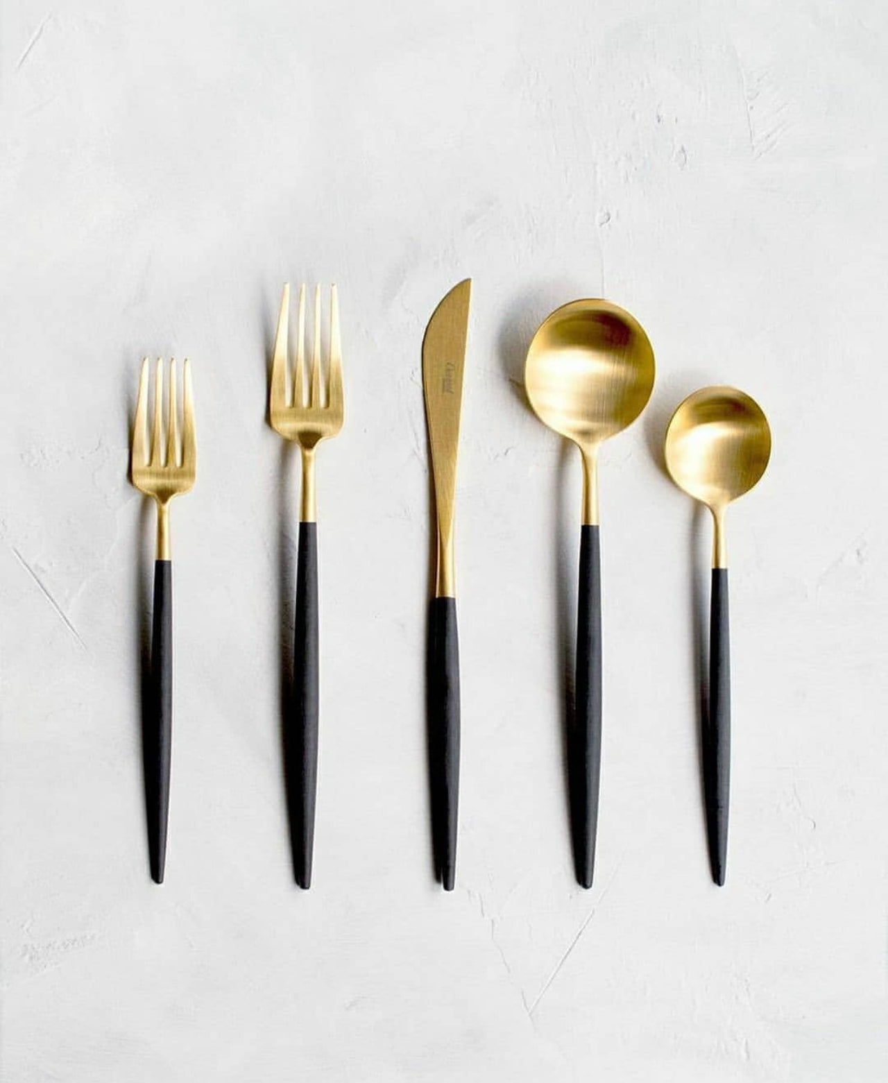 Cutipol Services Goa Gold Black - CUTIPOL – Ligne Brussels